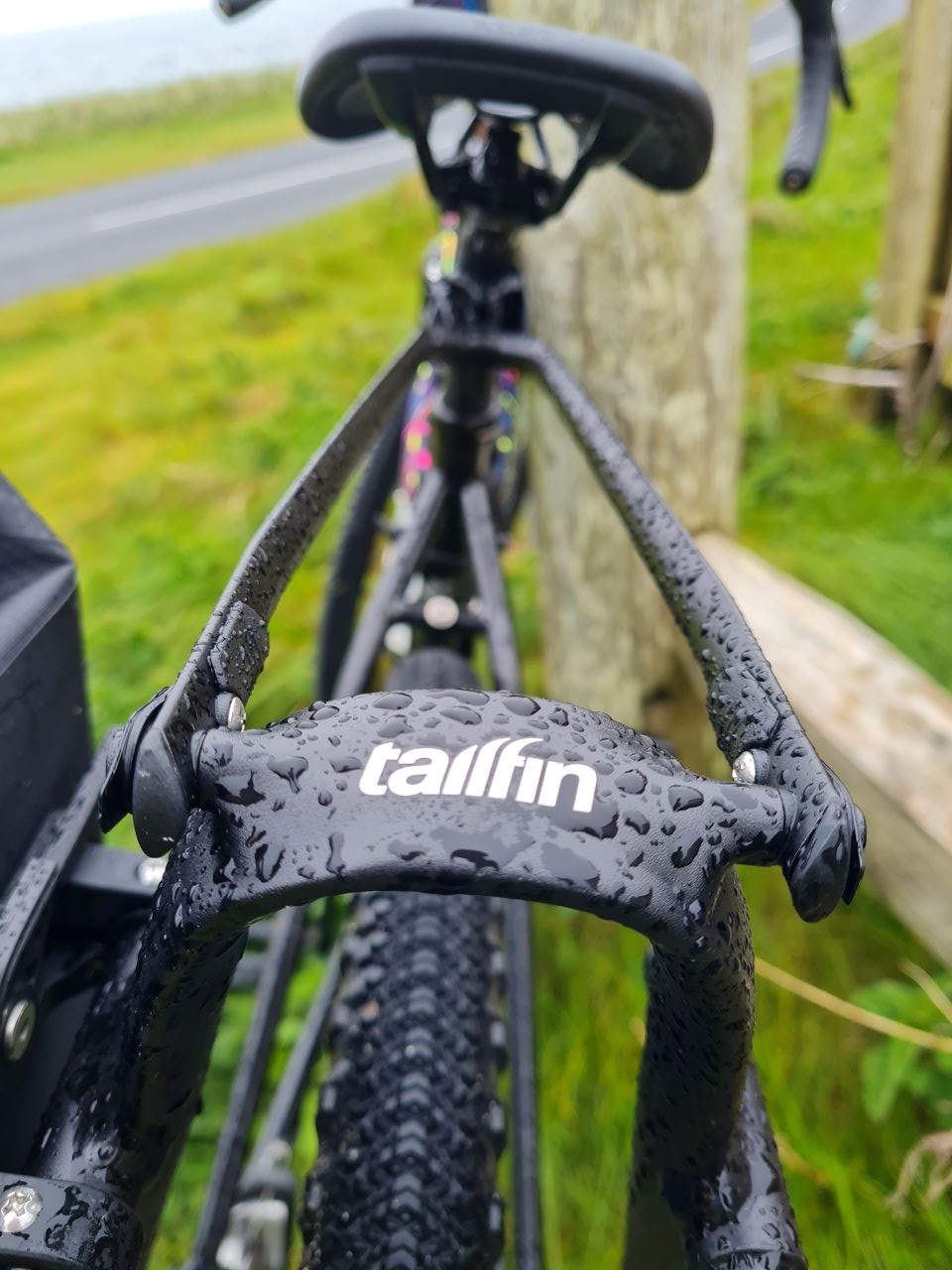 Tailfin Alloy Rack with Pannier Mounts – pedalnorth